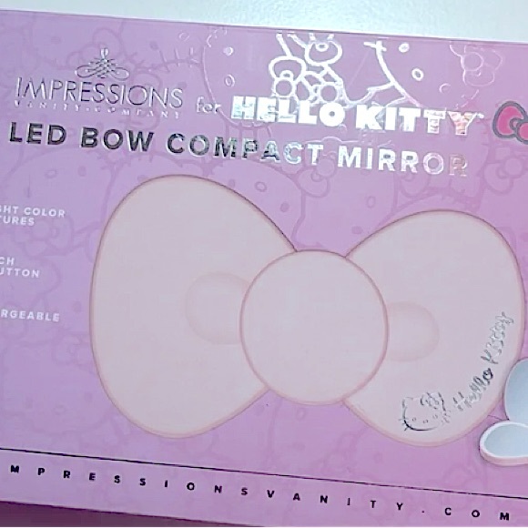 Hello Kitty | Accessories | Hello Kitty Led Pink Bow Compact Mirror ...